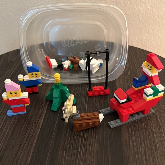 Lego | Toys | 325 Lego Retired Christmas Santa Sled Reindeer Elves ...